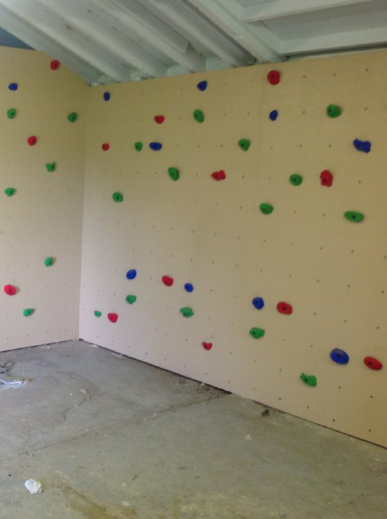 Traverse Walls - Fourth Cliff Adventures